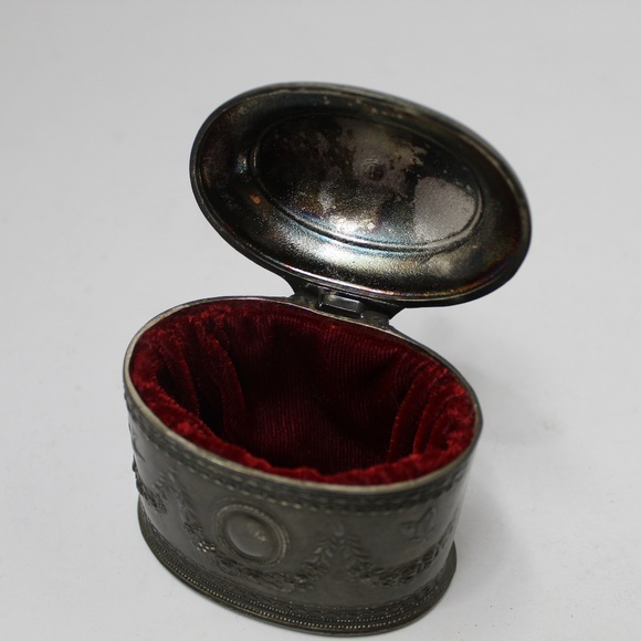 Vintage | Accents | Vintage Beverly Clark Collect Pewter Trinket Box ...